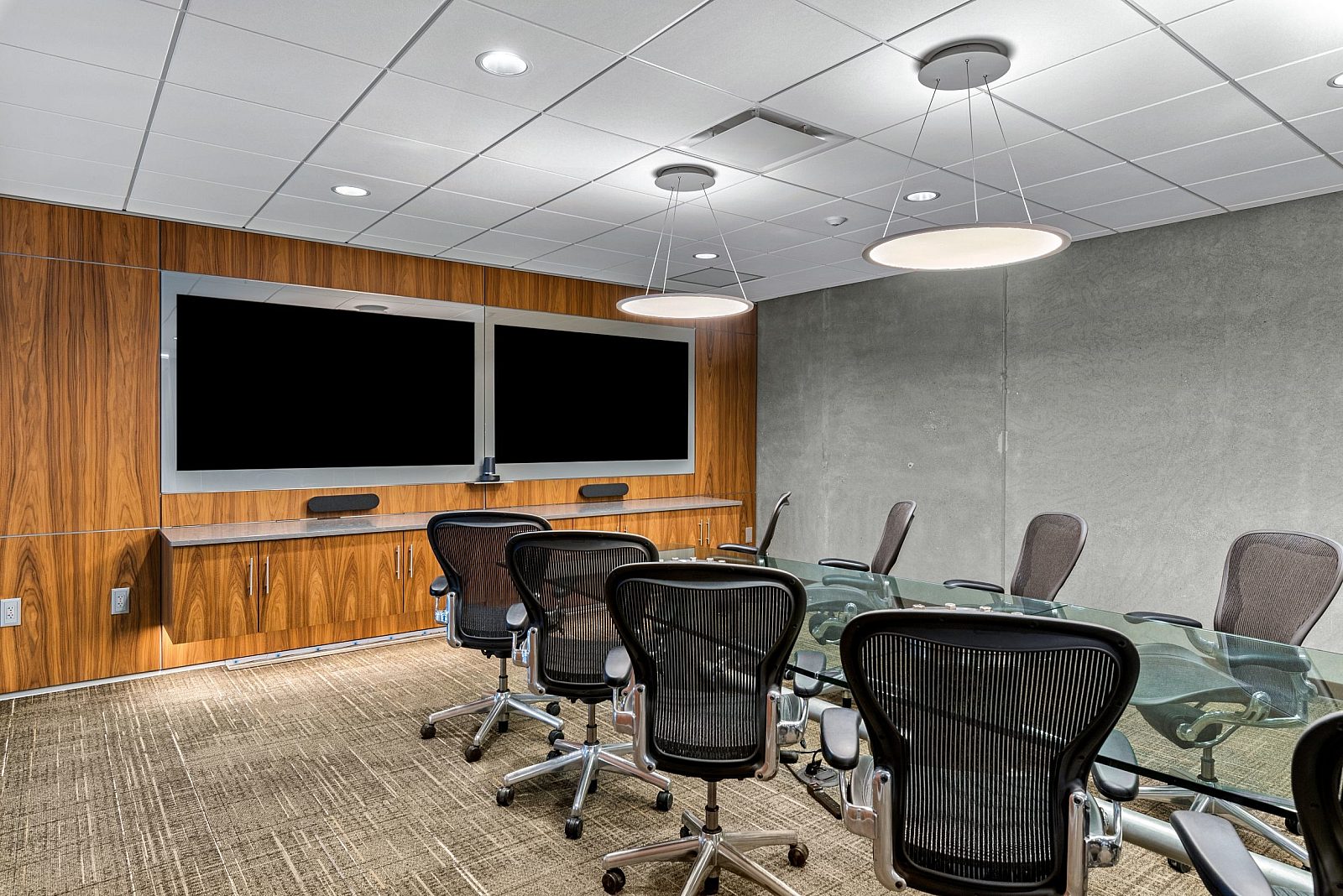 DIRTT 4" Solid Walls | Contemporary Office Interiors
