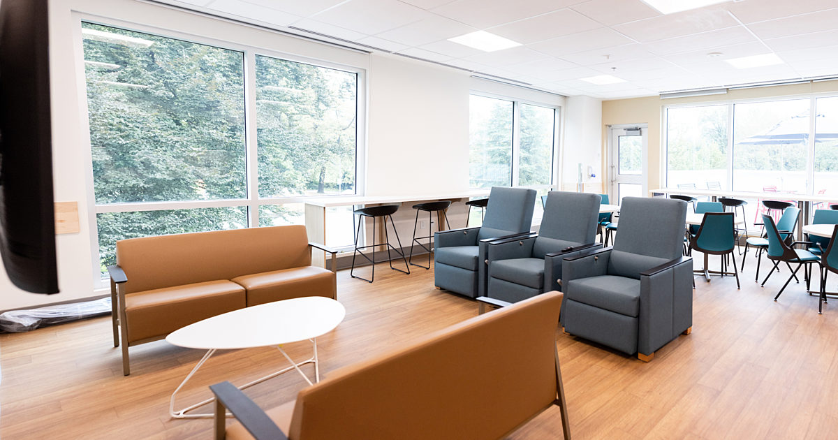 CMHA Red Fish Healing Centre | Contemporary Office Interiors